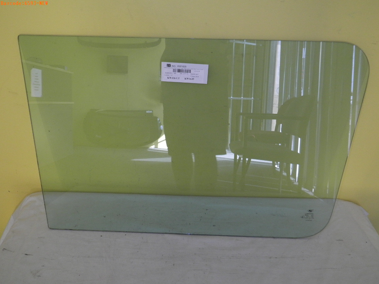 Replacement Windscreen for KENWORTH T400 SERIES | New & Secondhand | Autoglass Warehouse | 6593